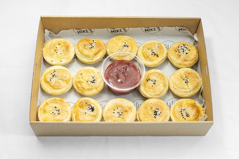 Gourmet Mini Beef Pie Platter (20 pieces) – Will and Mikes Online Catering